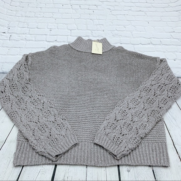 Universal Thread | Sweaters | Universal Women Thread Mock Turtleneck ...